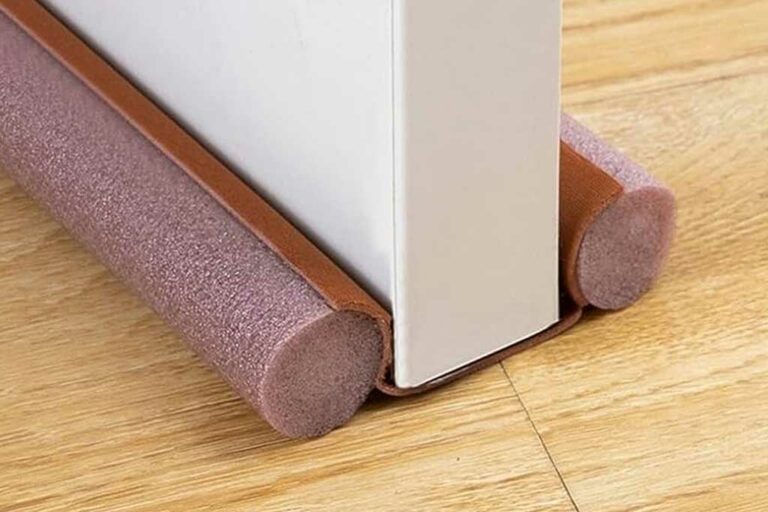 Les différents types de joints de bas de porte : types et pose